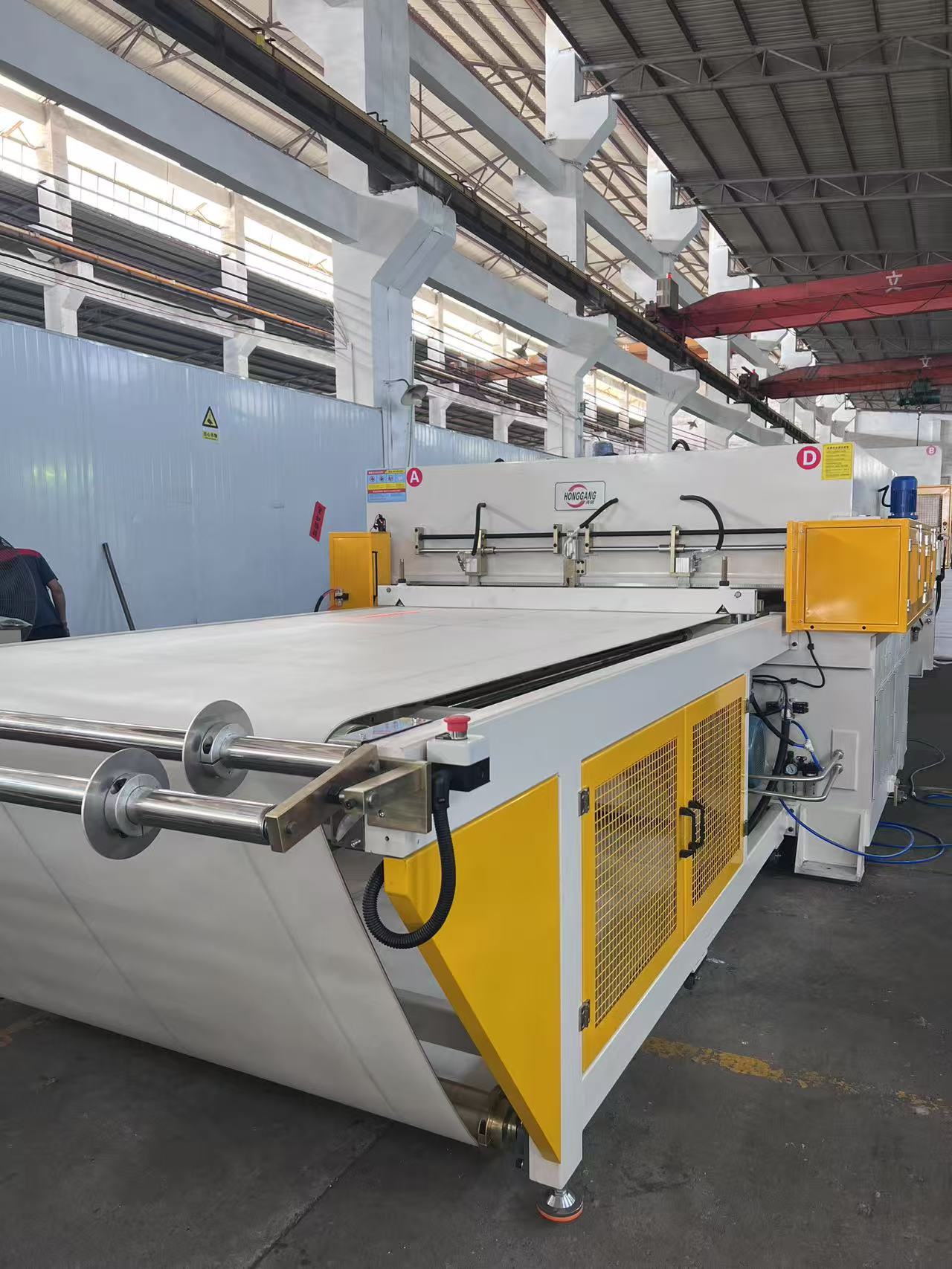 1600Wx2200L Full belt conveyor cutting machine - HG&DX - Cutting and ...